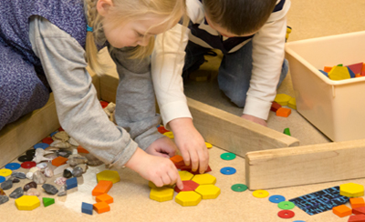 Teaching maths through play | Early years maths | Community Playthings